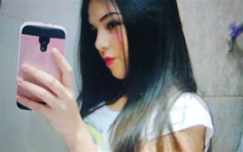 Jovem morre carbonizada em cima da cama após casa pegar fogo ex é