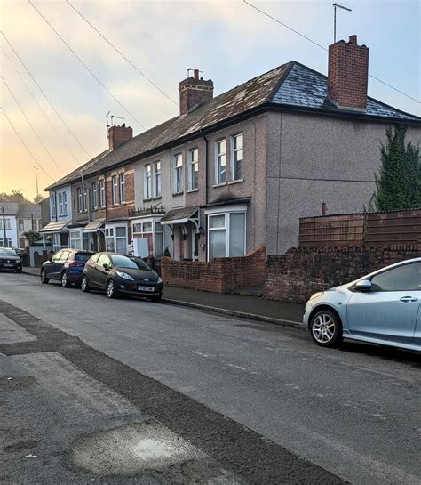 Row Of Houses Prospect Street Newport Jaggery Cc By Sa 2 0