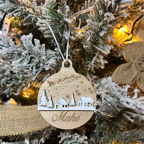 Boule de Noël en bois personnalisée Village