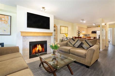 29 Mountain Trails JUST SOLD Lynne Venner And Tracey Cruz