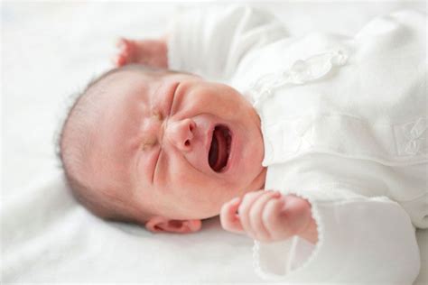 Soulager rapidement et efficacement les coliques de bébé