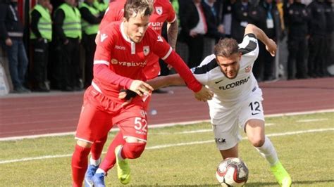 TFF 2 Lig Beyaz Grup Kastamonuspor 1966 1 Yılport Samsunspor 0