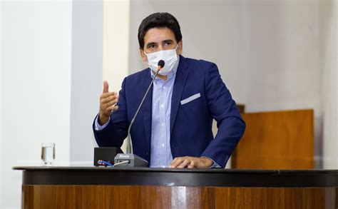 Prof Júnior Geo pede apoio dos deputados para resolver problemas da