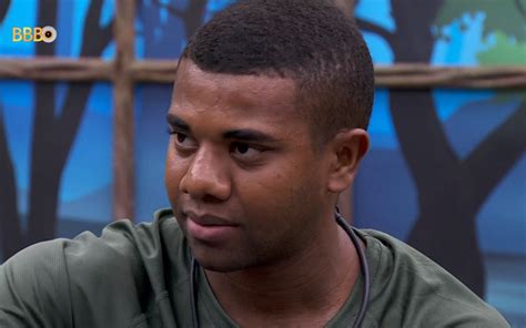 BBB 24 Mulher de Davi desabafa sobre etarismo por causa de diferença