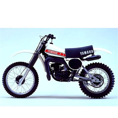 Yamaha 250 YZ 1978 Spécifications Suspensions