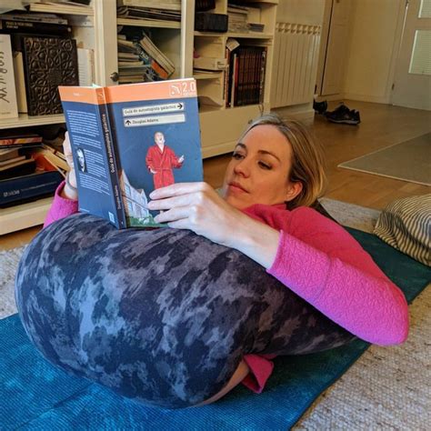 Épinglé sur Inspired nidrasana legs behind head