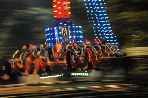 WISATA LIBUR PANJANG WAISAK DI BANDUNG ANTARA Foto