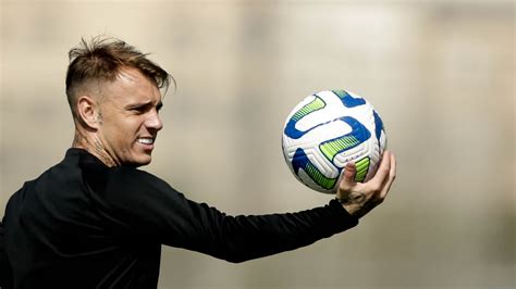 Escala O Corinthians Faz Ltimo Treino Antes De Jogo Contra O Go As