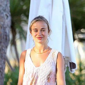 Prince Harrys Cousin Lady Amelia Windsor Topless In Ibiza Team Celeb