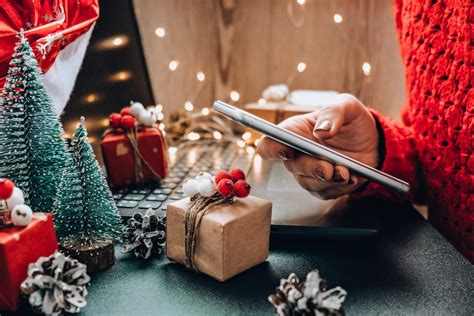 8 Holiday Marketing Ideas To Get More Sales LaptrinhX News