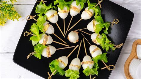 Increíble aperitivo de brochetas de huevo de codorniz Receta para la