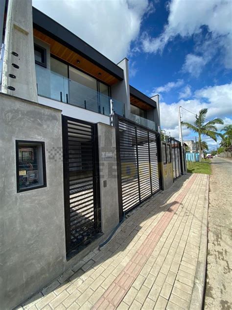 Imóveis para Venda em Balneario Picarras