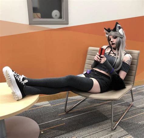 Saw We Were Showing Off Cosplays Heres My Loona Cosplay Rhelluvaboss