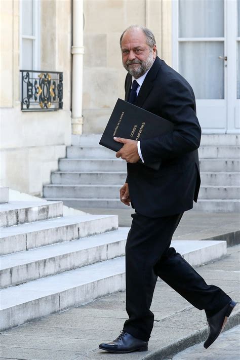 Photo Éric Dupond Moretti le garde des Sceaux ministre de la