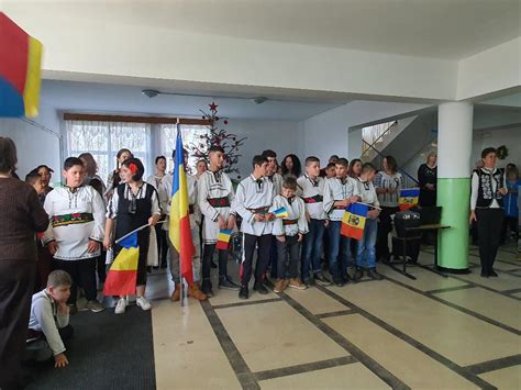 FOTO VIDEO Ziua Națională a României marcată de copiii și tinerii de