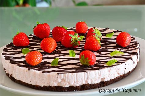 Cheesecake Cu Capsuni Si Ciocolata Pregatit De Ramona Dascalu
