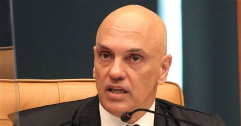 Alexandre de Moraes toma decisão absurda contra bolsonaristas entenda