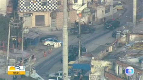 Vídeo PM faz operações em comunidades da Zona Norte do Rio nesta terça
