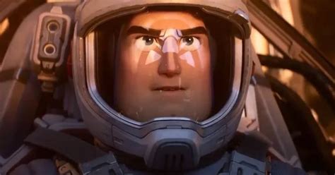 Todo héroe tiene un comienzo Tráiler Lightyear te llevará al