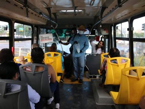Eliminan uso de cubrebocas en transporte público y hospitales