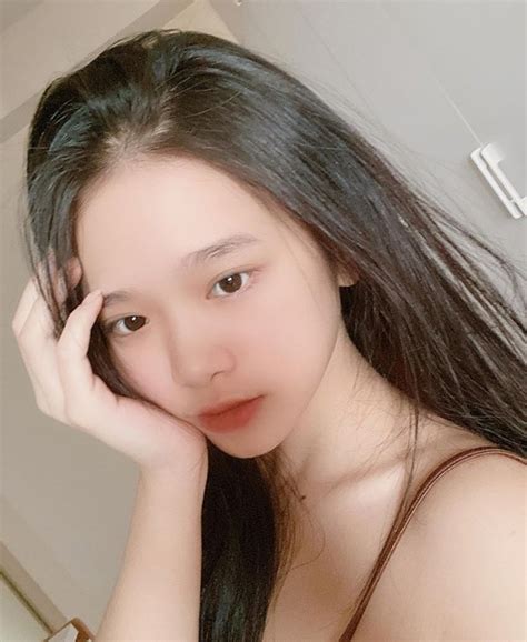 Mới nhất Gái xinh mặt mộc đẹp tự nhiên khi không cần trang điểm