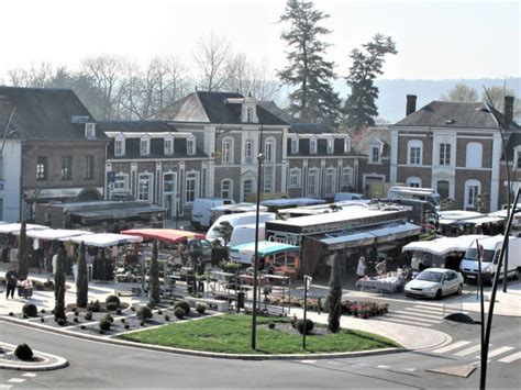 Le March Mairie De Beaumont Le Roger