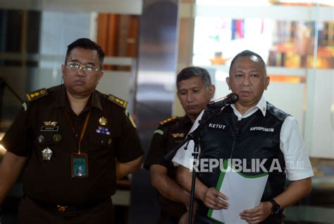 Kejagung Bakal Periksa Anggota BPK Achsanul Qosasih Terkait Korupsi BTS