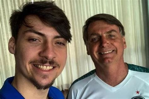 Filho de Bolsonaro é exonerado de gabinete no Senado Metrópoles