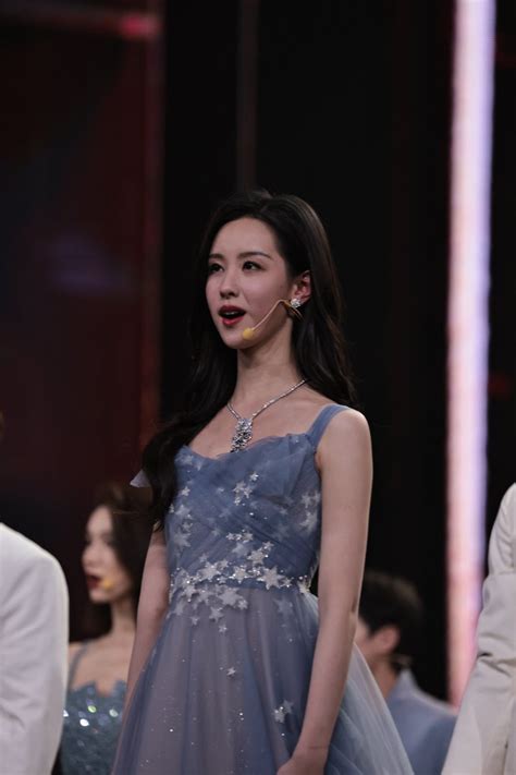 陈都灵蓝裙生图写真 36P 366M 明星生图 明星写真 生图 明星 陈都灵 No mx422 yuzhoumeinv 自购