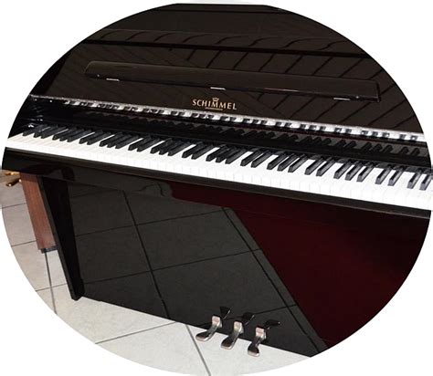Hochwertiges Markenklavier Schimmel Modell 103 In Schwarz Hochglanz