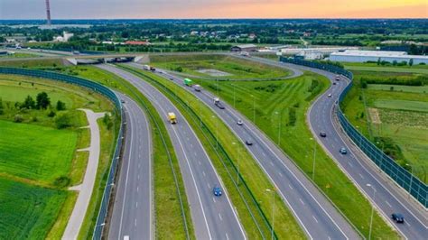 Autostrady I Drogi Ekspresowe Jak Po Nich Je Dzi Poradnik Autogaleria