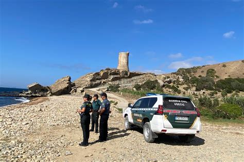 La Guardia Civil y patrullas marroquíes luchan contra la inmigración
