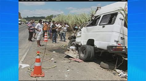 Acidente Deixa Cinco Mortos E Cinco Feridos Na Mata Sul De Pernambuco