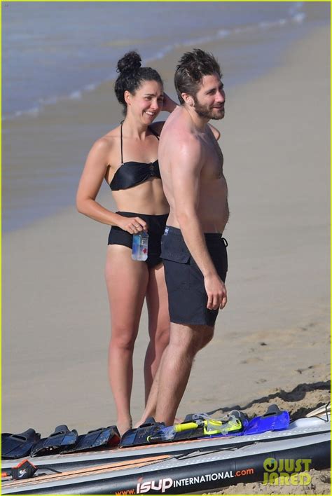 Jake Gyllenhaal Goes Shirtless For A Dip In The Ocean Photo 3835352