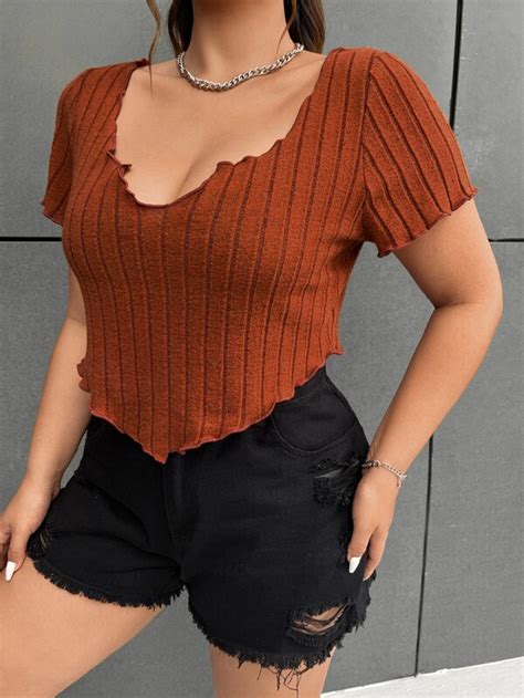 SHEIN EZwear Plus Lettuce Trim Hanky Hem Crop Tee SHEIN