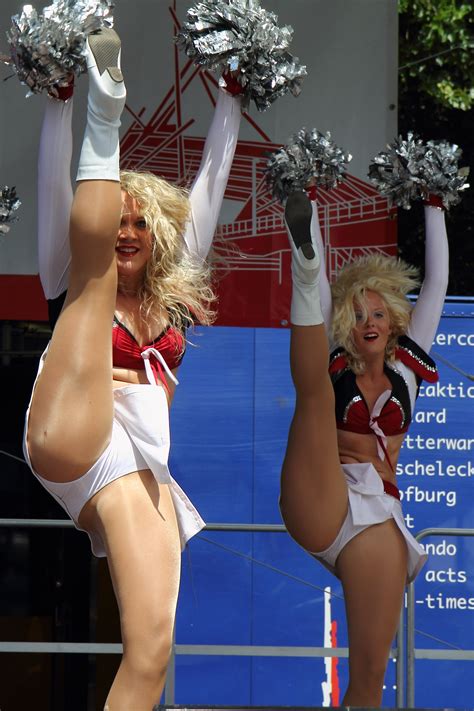 Ncaa Cheerleader Accidental Pussy Lips Cumception