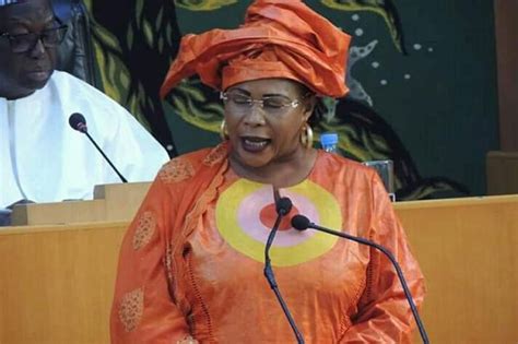 Législatives 2024 La députée Mame Diarra Fam vote pour PASTEF