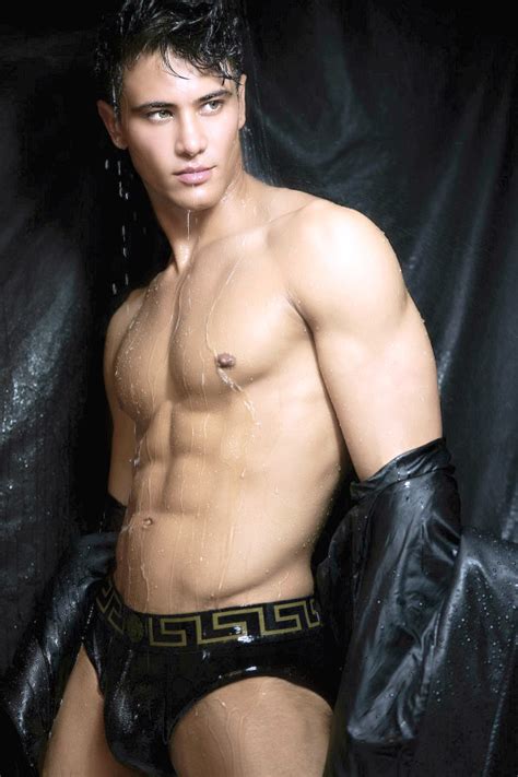 Malechritude On Twitter Rt Courtialt Le Beau Mec Du Jour Https