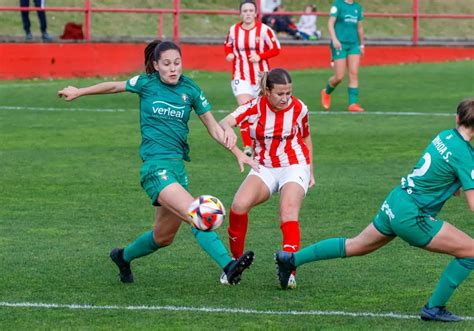 El Sporting Femenino No Aprueba En Su Retorno A La Liga El Comercio