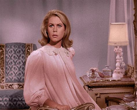 Elizabeth As Samantha Stephens Elizabeth Montgomery Bewitching Bewitched Tv Show