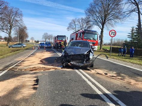 Wypadek Na Drodze Krajowej Numer 12 W Prymusowej Woli Po Zderzeniu