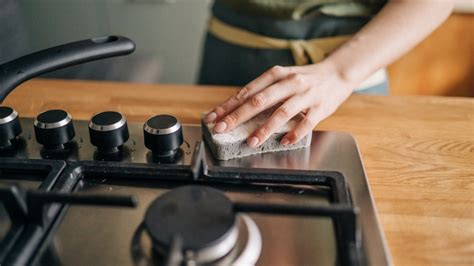 Cómo limpiar tu estufa sin contaminar y cada cuánto lo tienes que