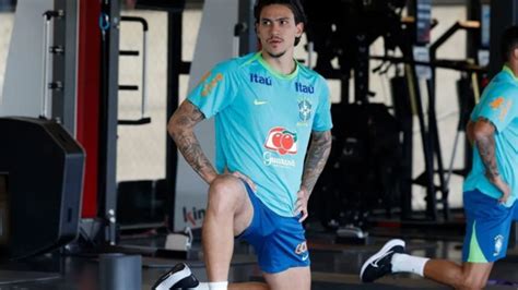 Flamengo divulga novas informações sobre Pedro após lesão durante