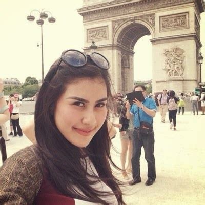 Biodata Syahnaz Sadiqah Profil Foto Dan Agamanya Lengkap Biodata Artis
