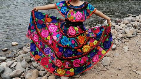 Descubre la belleza del traje típico de Chiapas colores historia y