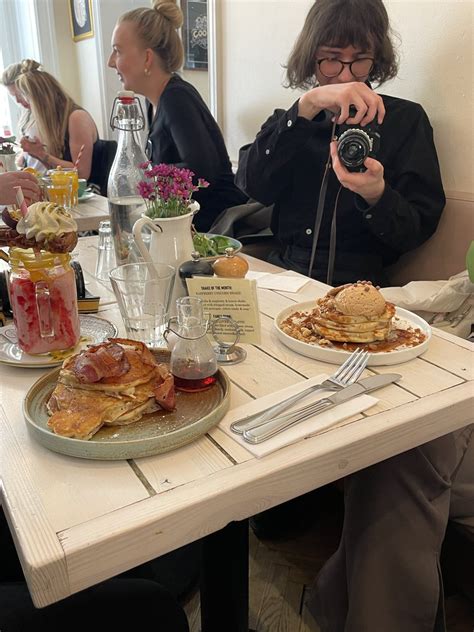 Linn Top Of On Twitter Had The Sexiest Brunch Today