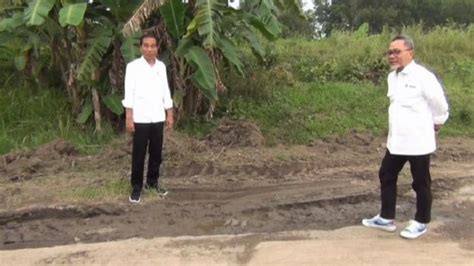 Presiden Jokowi Tinjau Jalan Rusak Di Lampung Ini Alasan Perbaikan