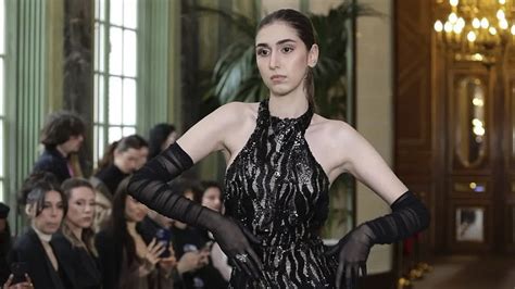 Shop SHNDY 2024 2025 Sonbahar Kış koleksiyonunu Paris Moda Haftası nda