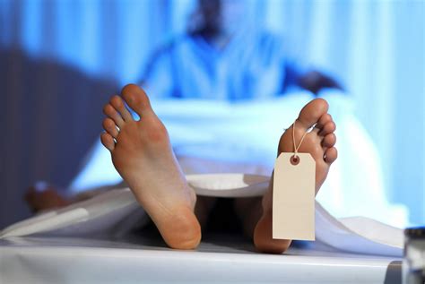 Médecin Legiste salaire formation rôle et compétence