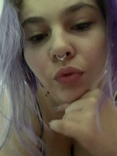 Let S Go Braless On Twitter Master Of The Braless Tease Sg Emmy